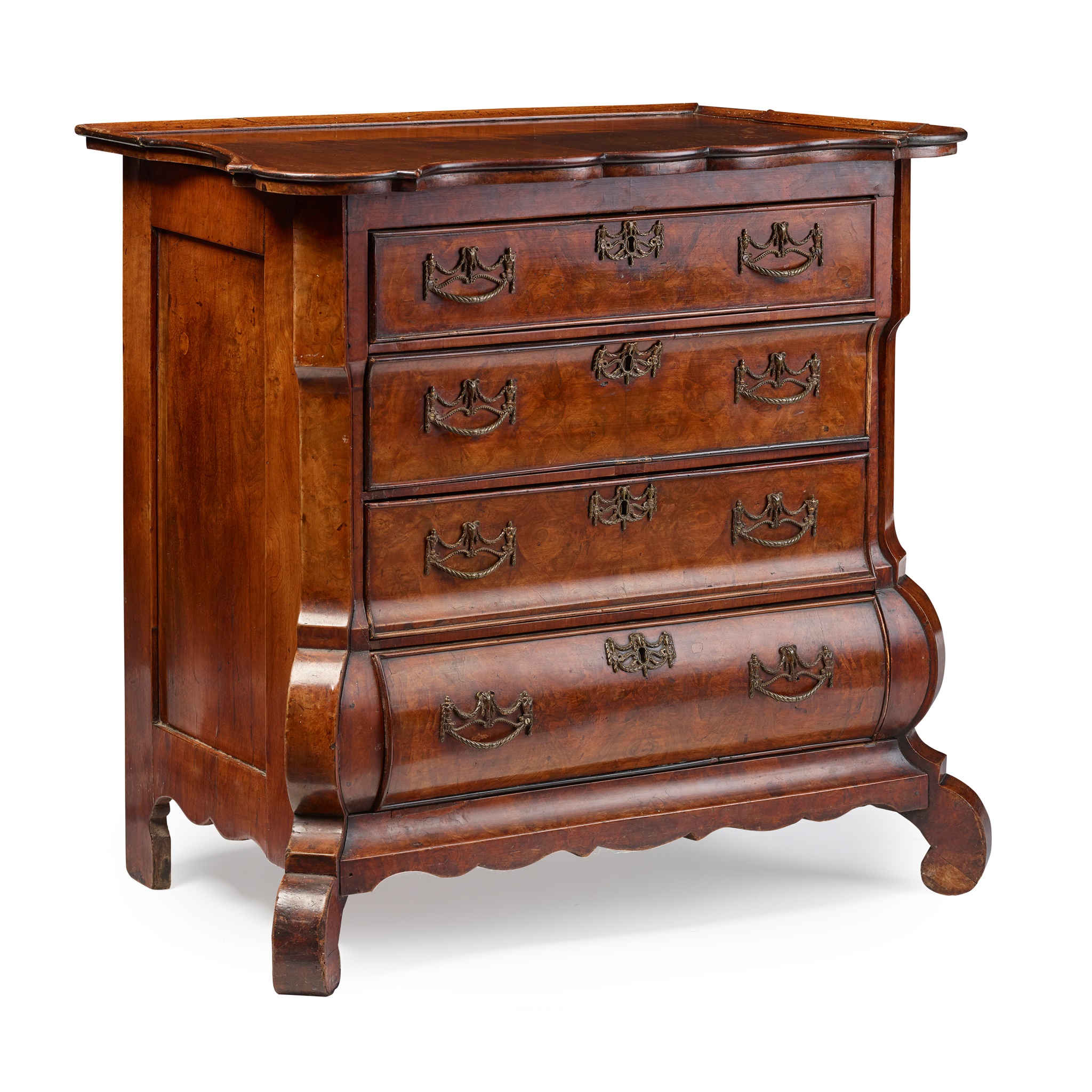 DUTCH WALNUT BOMBÉ CHEST OF DRAWERS 18TH CENTURY | 6 September 2023