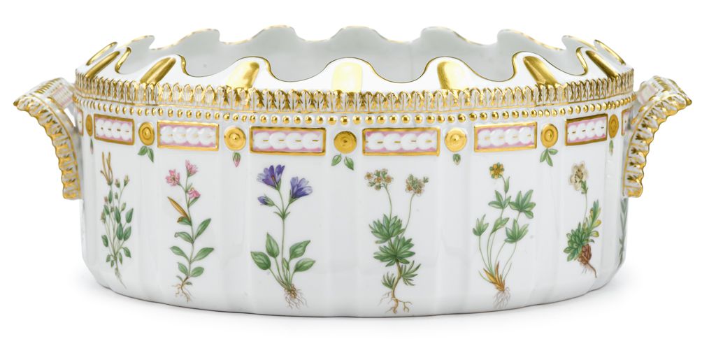 Large Royal Copenhagen 'Flora Danica' porcelain monteith | May 26, 2011