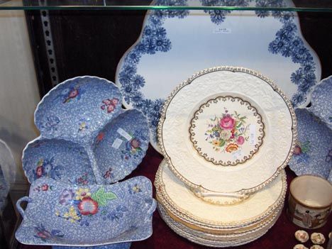 Past auction: | February 4, 2005