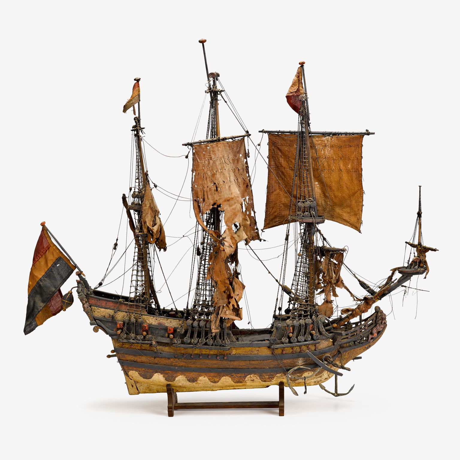 Rare Dutch ship model of the whaler "The Ijsbeer" circa 1650 | May 19, 2015