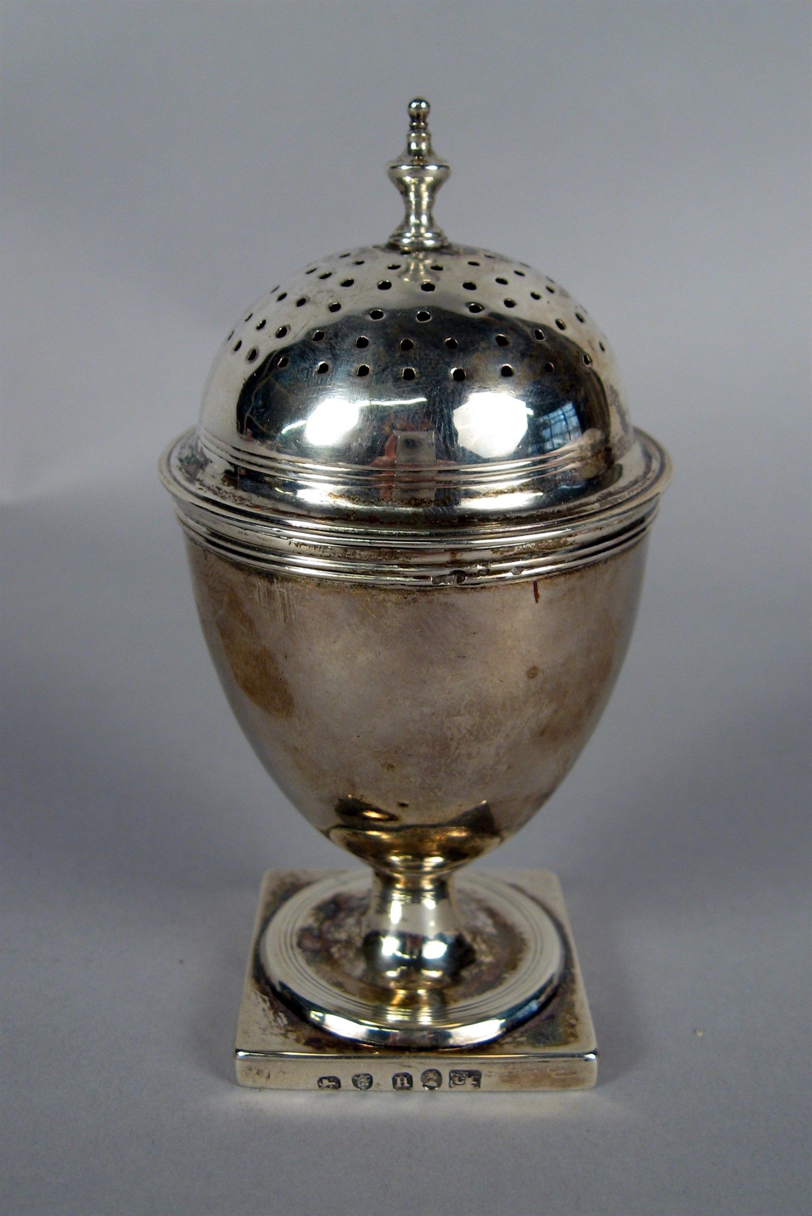 George III sterling silver pepperette samuel godbehere, edward wigan ...