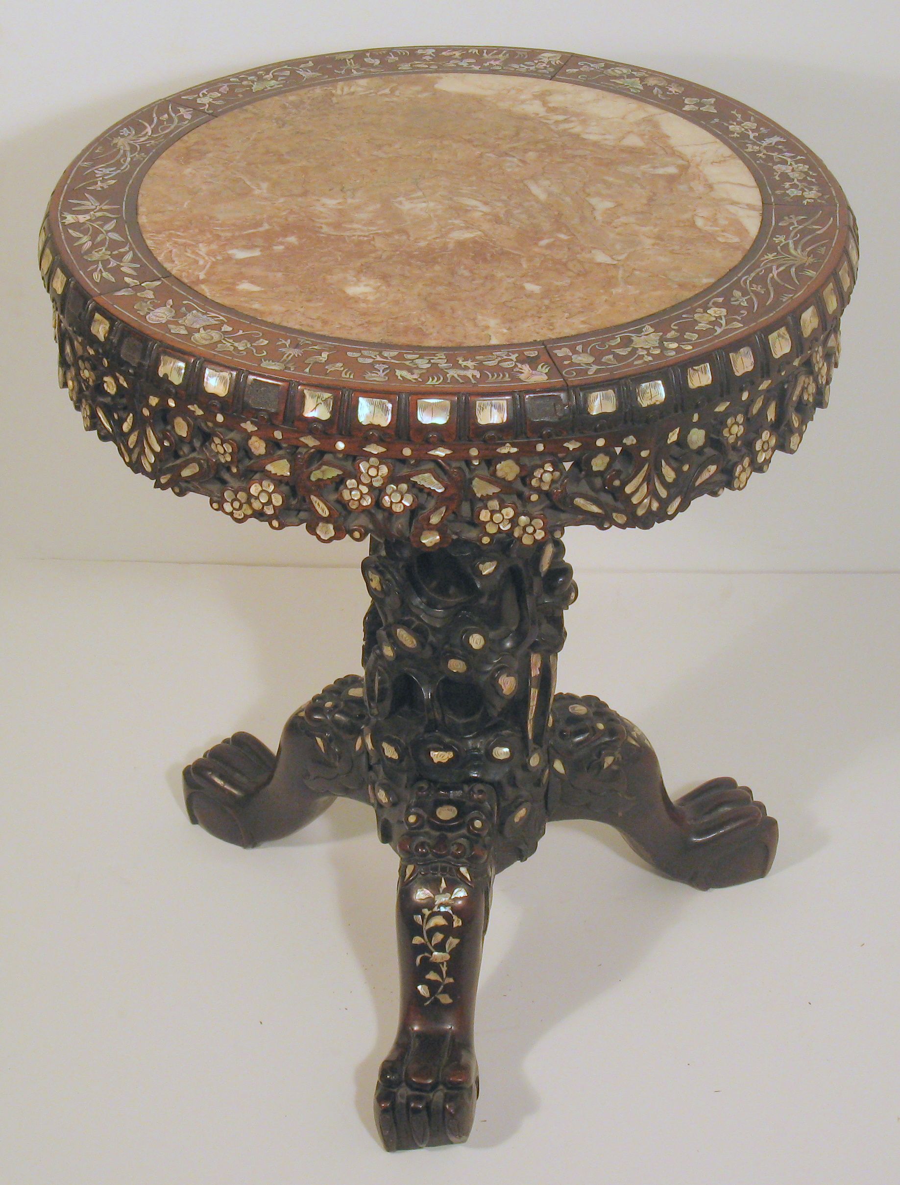 Chinese hongmu round table 19th / 20th century | September 14, 2009