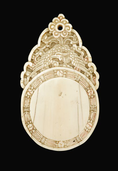 Unusual Chinese elephant ivory tablet-pass qing dynasty | March 16, 2009