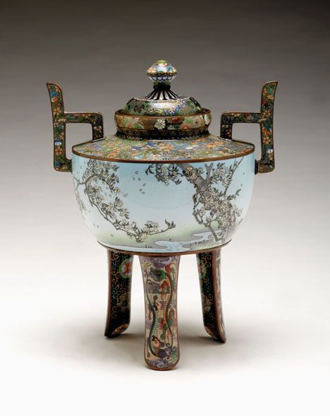 Past auction: Fine Japanese cloisonne tripod censer meiji period (1868 ...